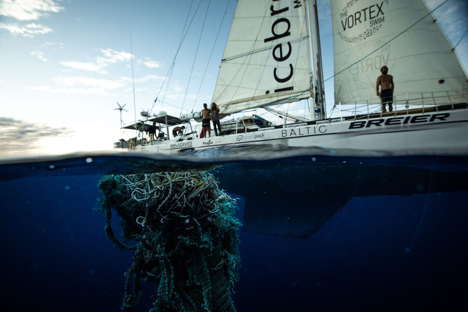 Great Pacific Garbage Patch: Into the vortex - Oceanographic ...